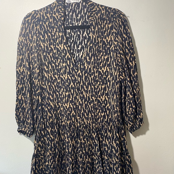 Zara | Dresses | Zara Animal Print Dress Size Small Long Sleeve V Neck ...